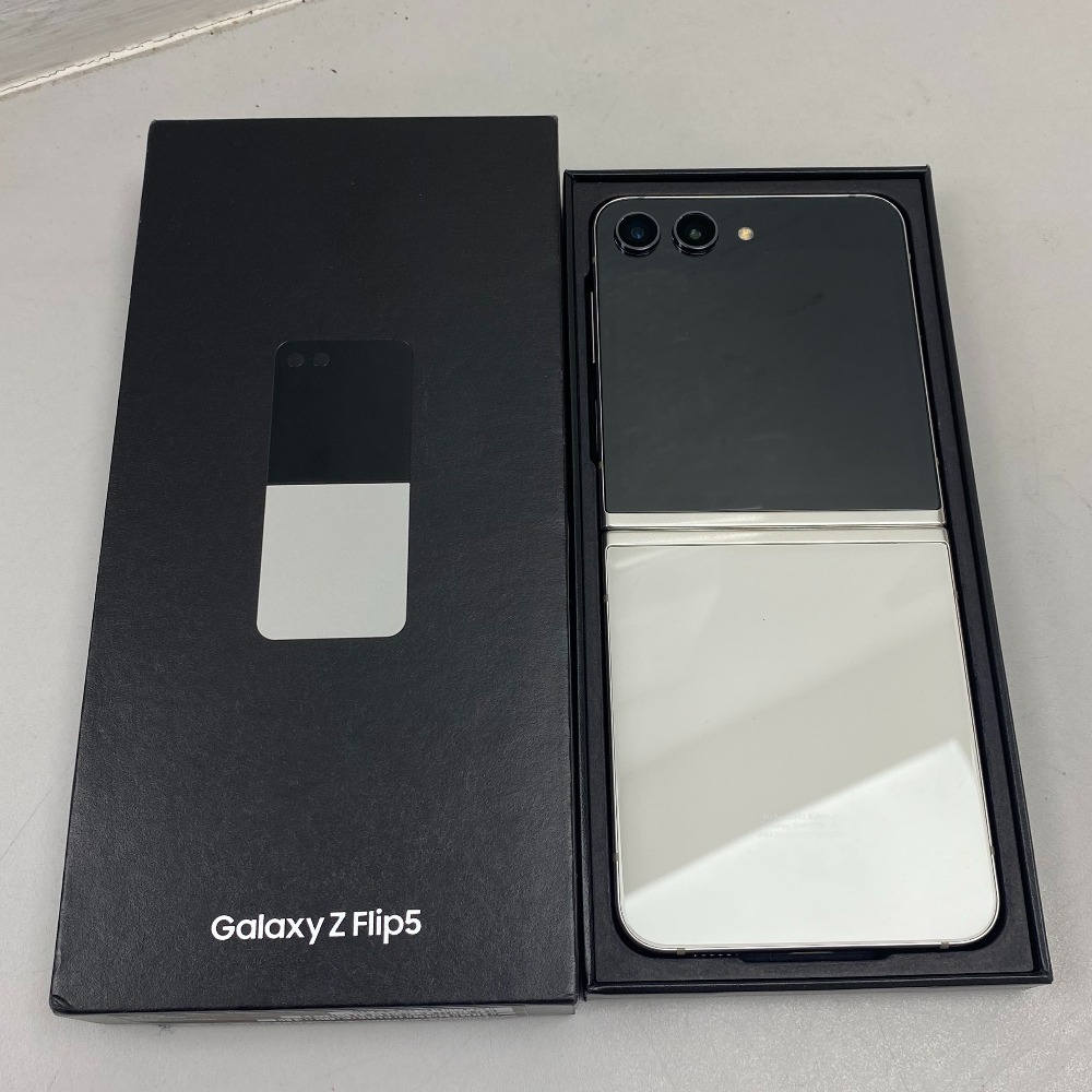 New Samsung Galaxy Z Flip5 SM-F731B - 256GB Cream (Unlocked) - Own4Less